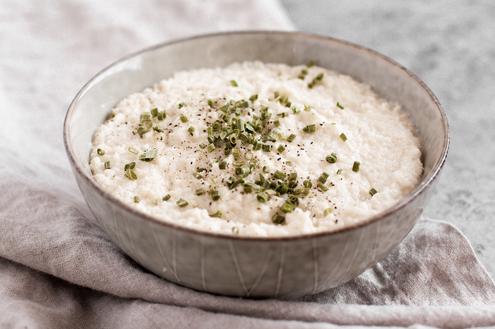 Garlicky Cauliflower Mashed “Potatoes” - Perfect Keto